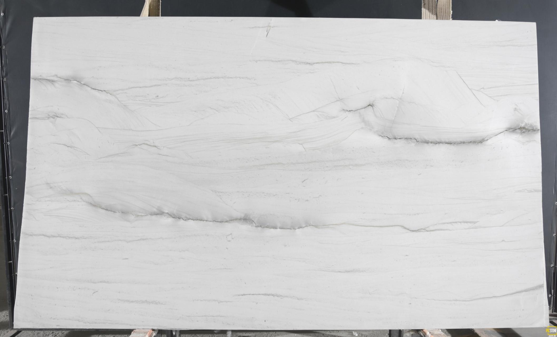 Luce Di Luna - Quartzite - Natural Stone | Architectural Surfaces