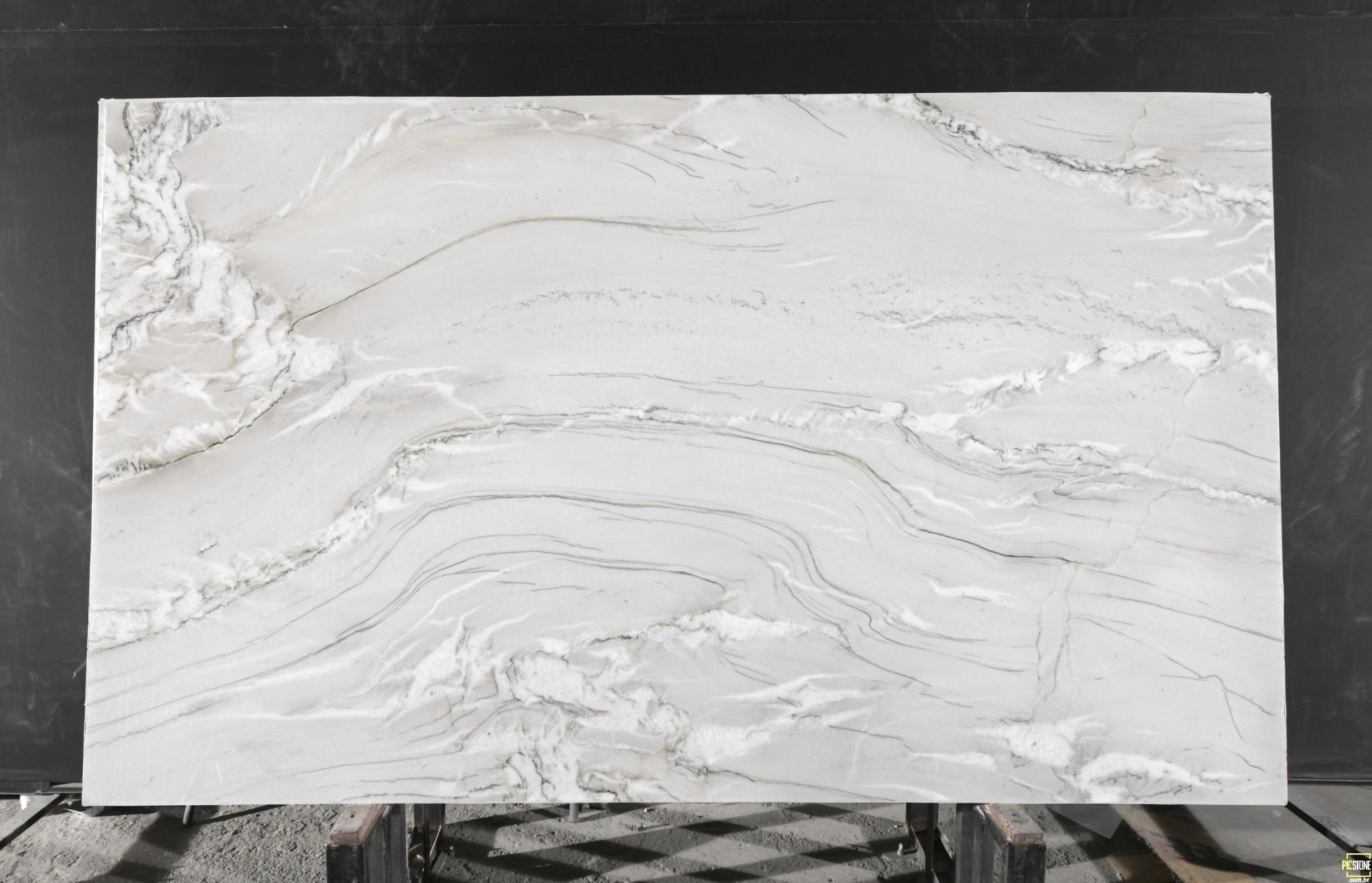 Luce Di Luna - Quartzite - Natural Stone | Architectural Surfaces